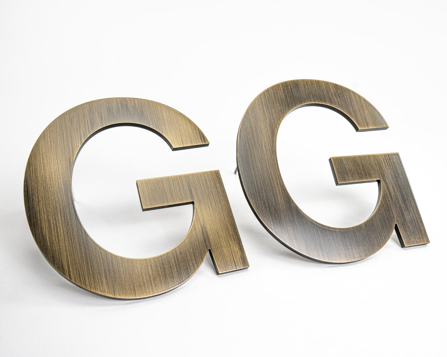 Solid Oxidized Metals - Letters and Signs